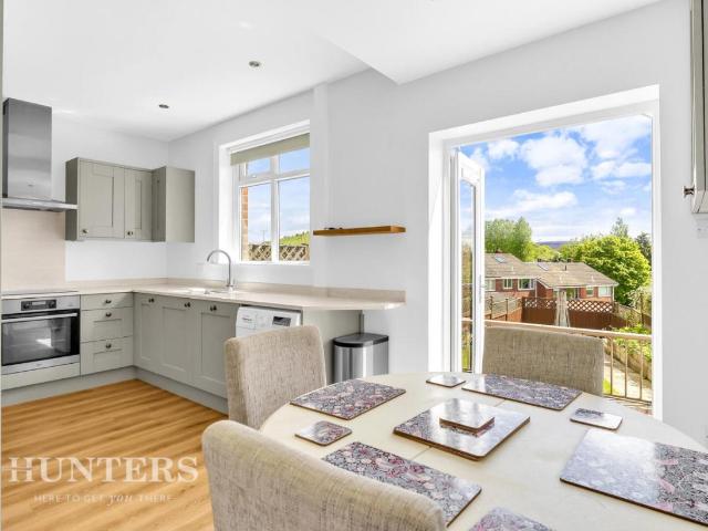 2 bed house for sale