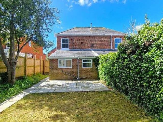 2 bed house for sale