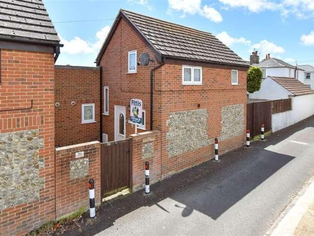 2 bed house for sale