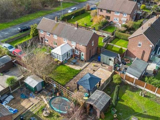 2 bed house for sale