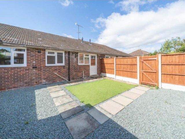 2 bed house for sale