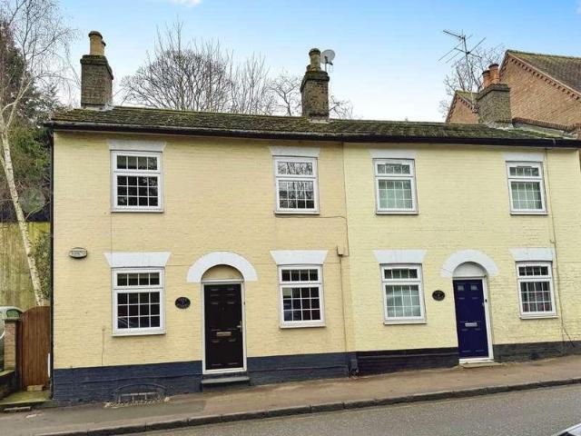 2 bed house for sale