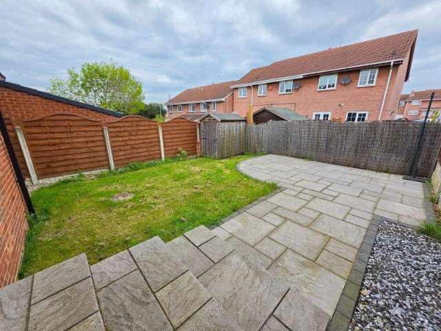 2 bed house for sale
