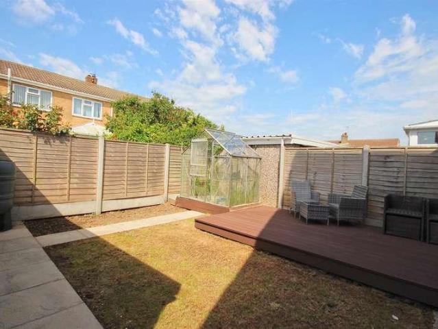 2 bed house for sale