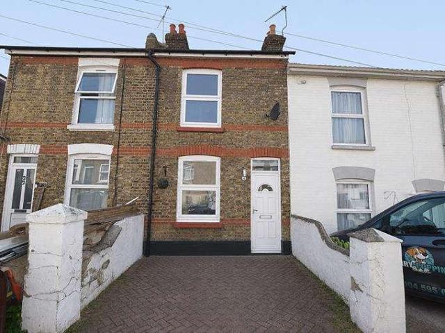 2 bed house for sale