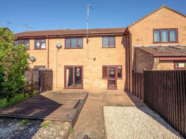 2 bed house for sale