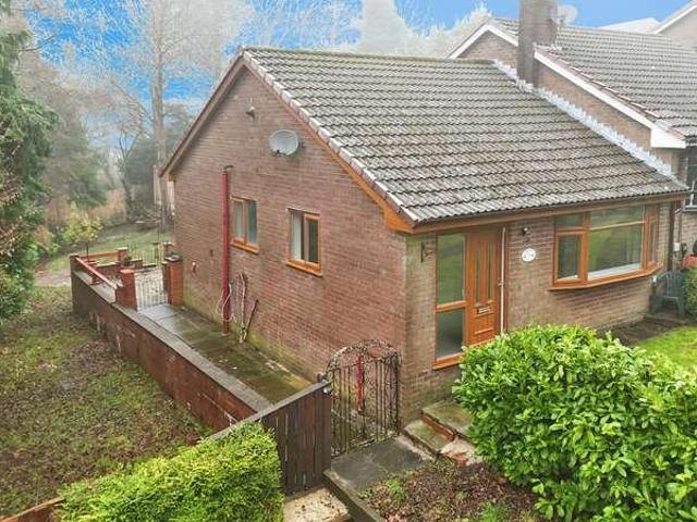 2 bed house for sale