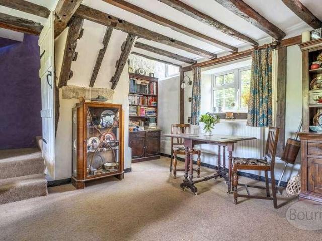 2 bed house for sale