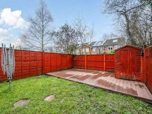 2 bed house for sale