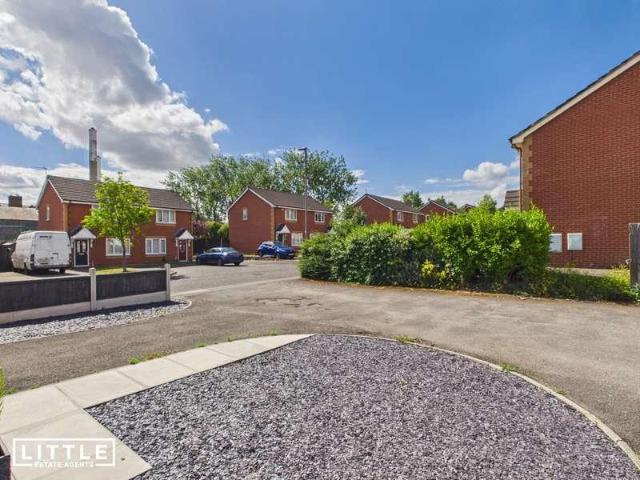 2 bed house for sale