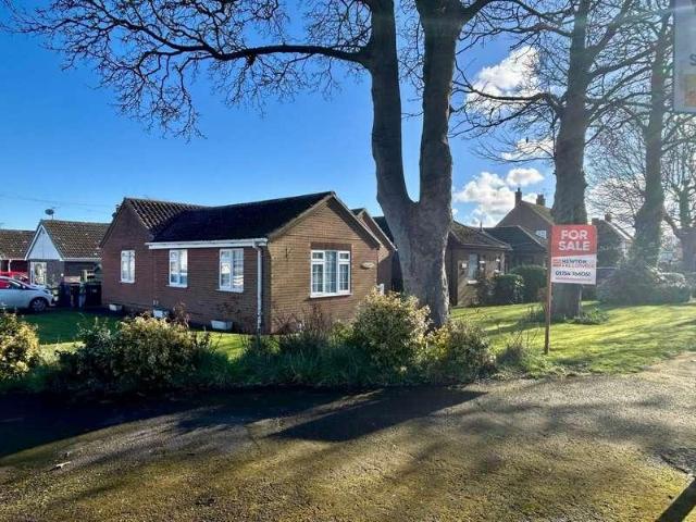 2 bed house for sale