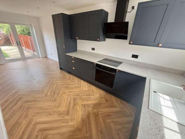 2 bed house for sale