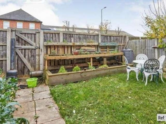 2 bed house for sale