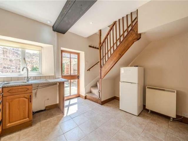 2 bed house for sale