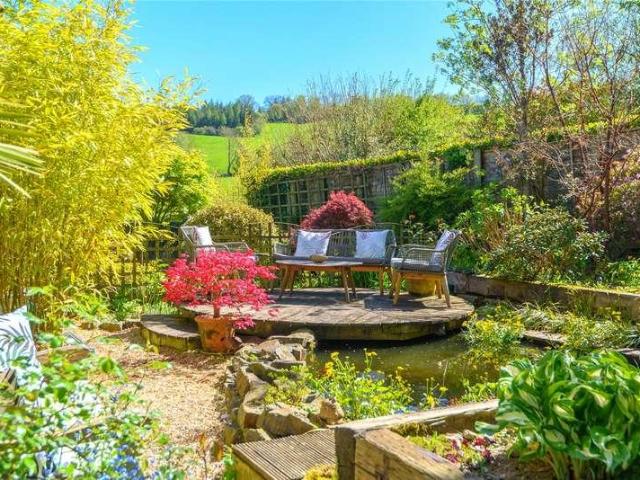 2 bed house for sale