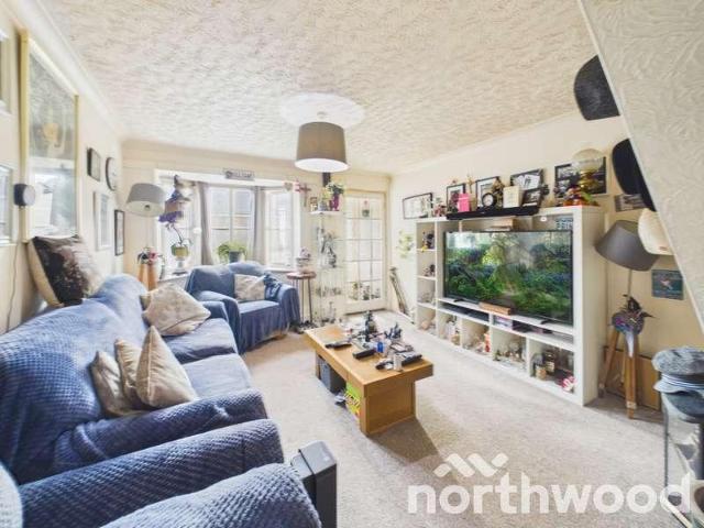 2 bed house for sale