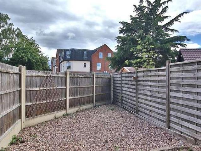 2 bed house for sale