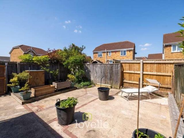 2 bed house for sale