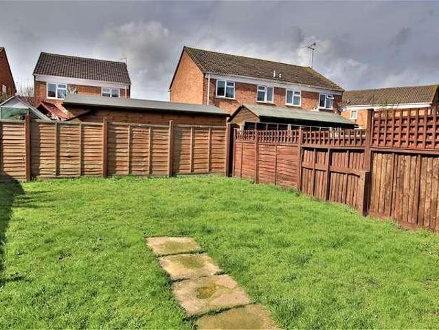 2 bed house for sale