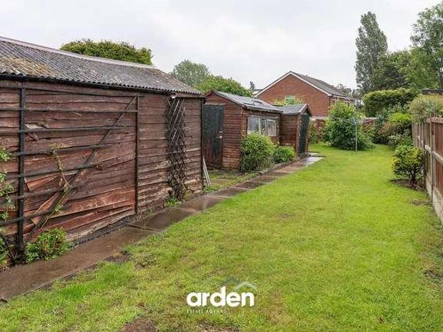 2 bed house for sale