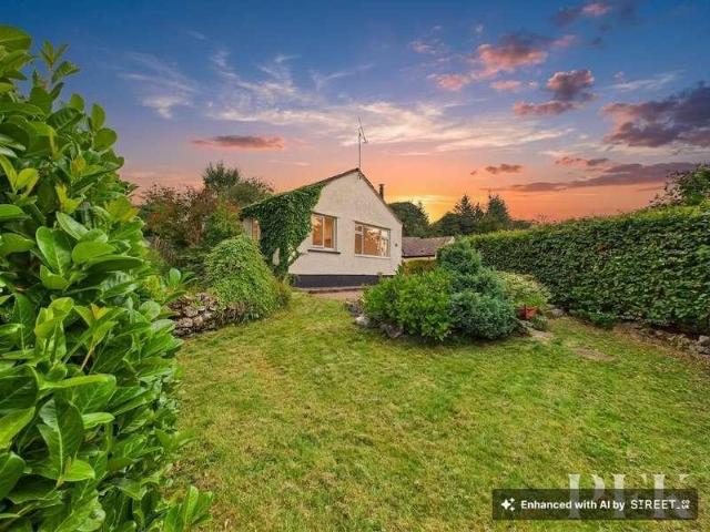 2 bed house for sale
