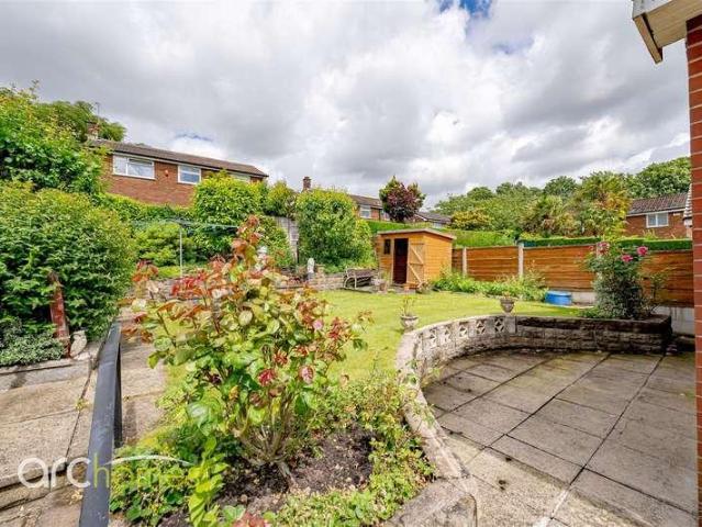 2 bed house for sale