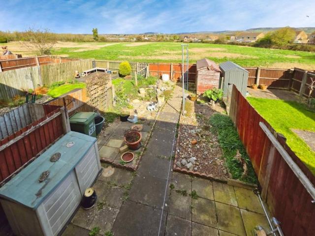 2 bed house for sale