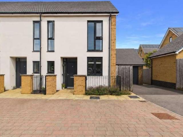 2 bed house for sale