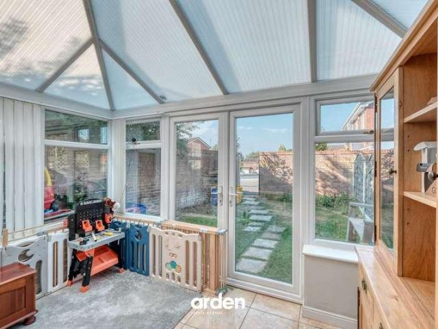 2 bed house for sale