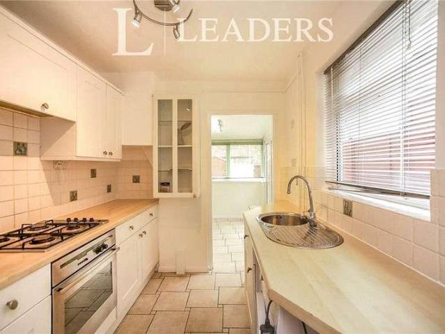 2 bed house for sale