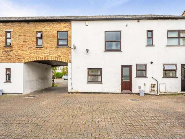 2 bed house for sale