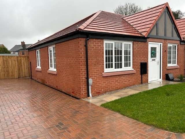 2 bed house for sale