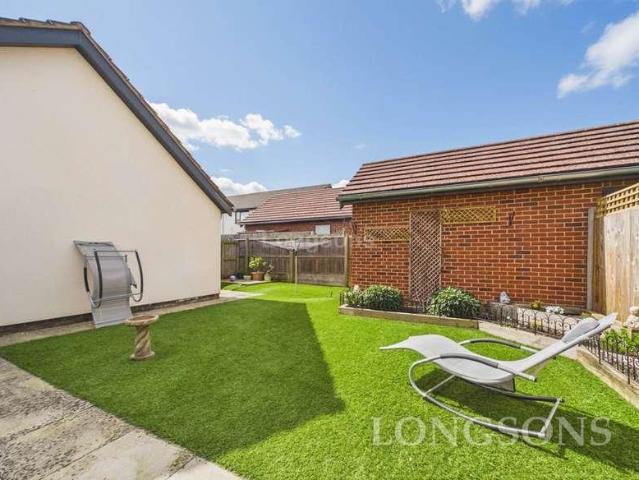 2 bed house for sale