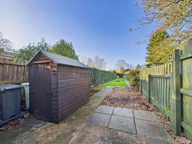 2 bed house for sale