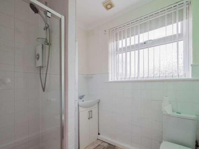 2 bed house for sale
