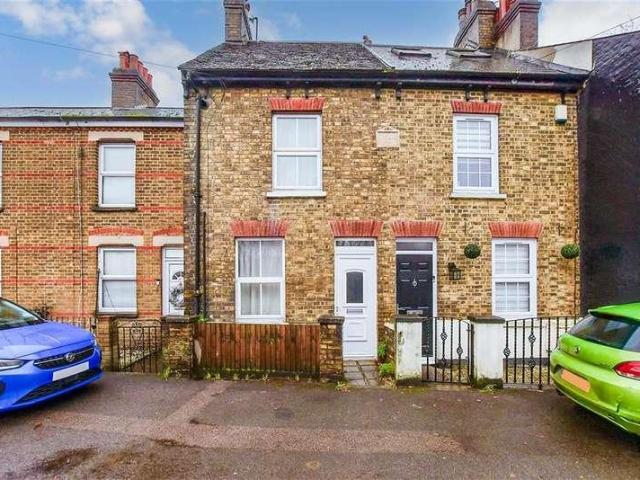 2 bed house for sale