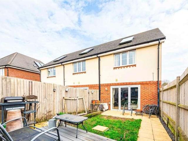 2 bed house for sale