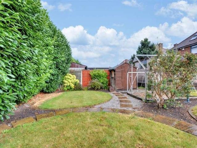 2 bed house for sale