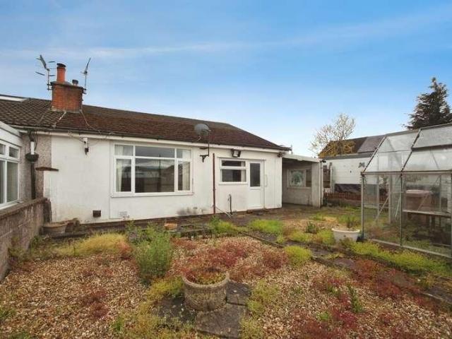 2 bed house for sale