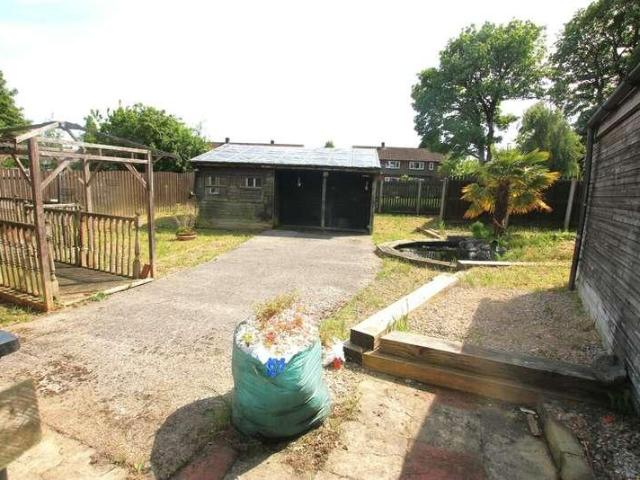 2 bed house for sale