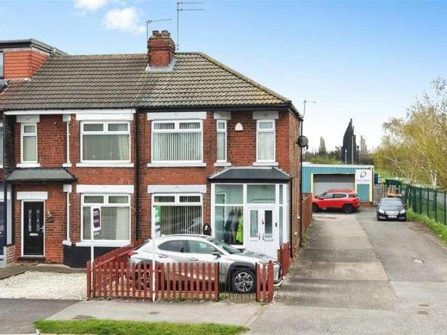 2 bed house for sale