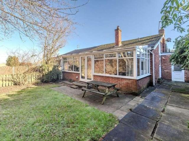 2 bed house for sale