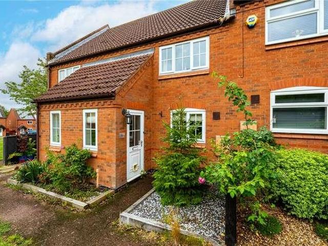 2 bed house for sale