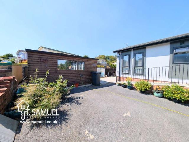 2 bed house for sale
