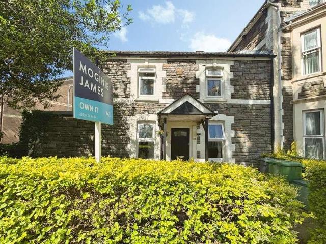 2 bed house for sale