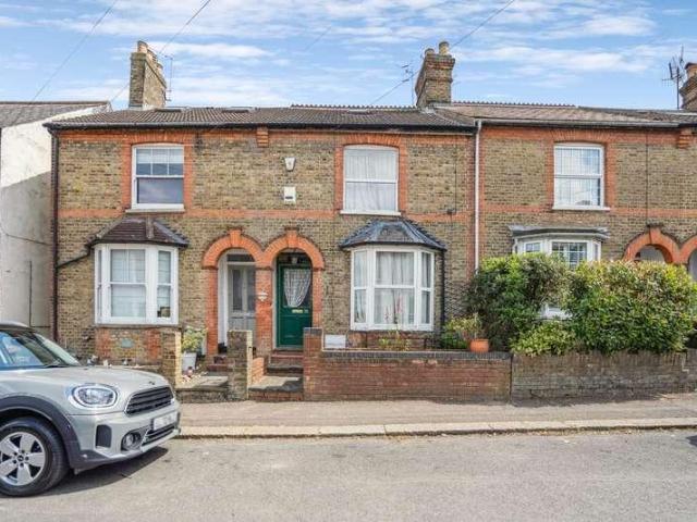 2 bed house for sale