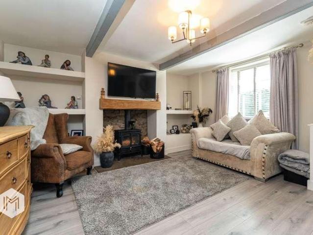 2 bed house for sale