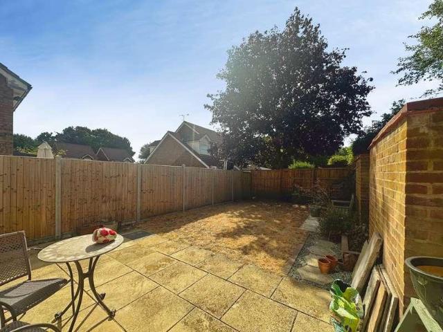2 bed house for sale