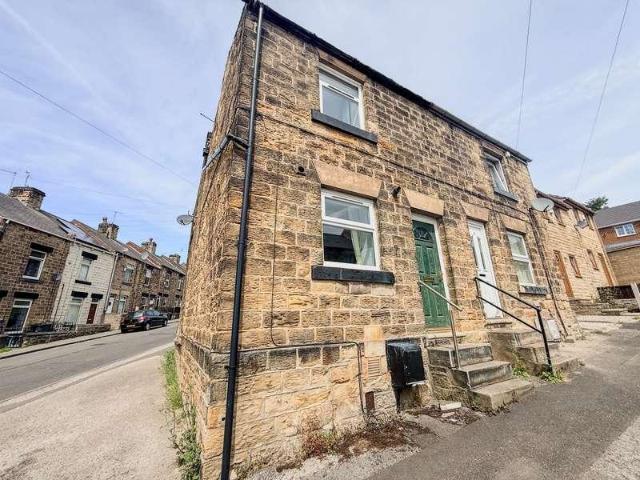 2 bed house for sale