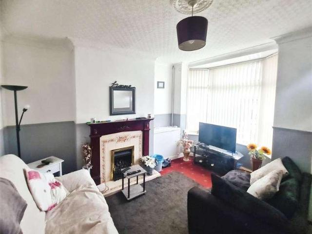 2 bed house for sale